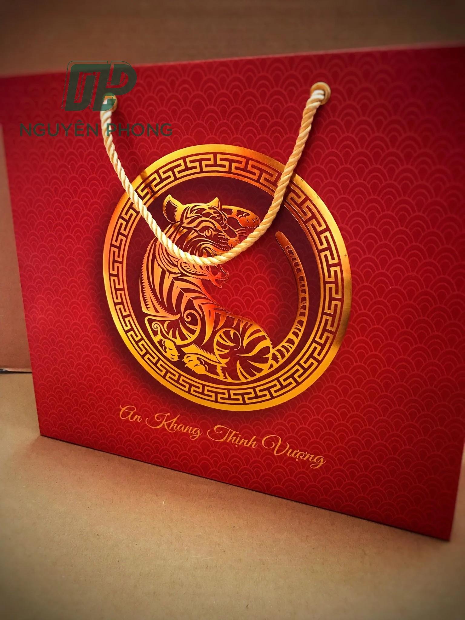 In Túi Giấy Ép Kim Là Gì? In Túi Giấy Ép Kim Đẹp, Chất Lượng Ở Đâu?